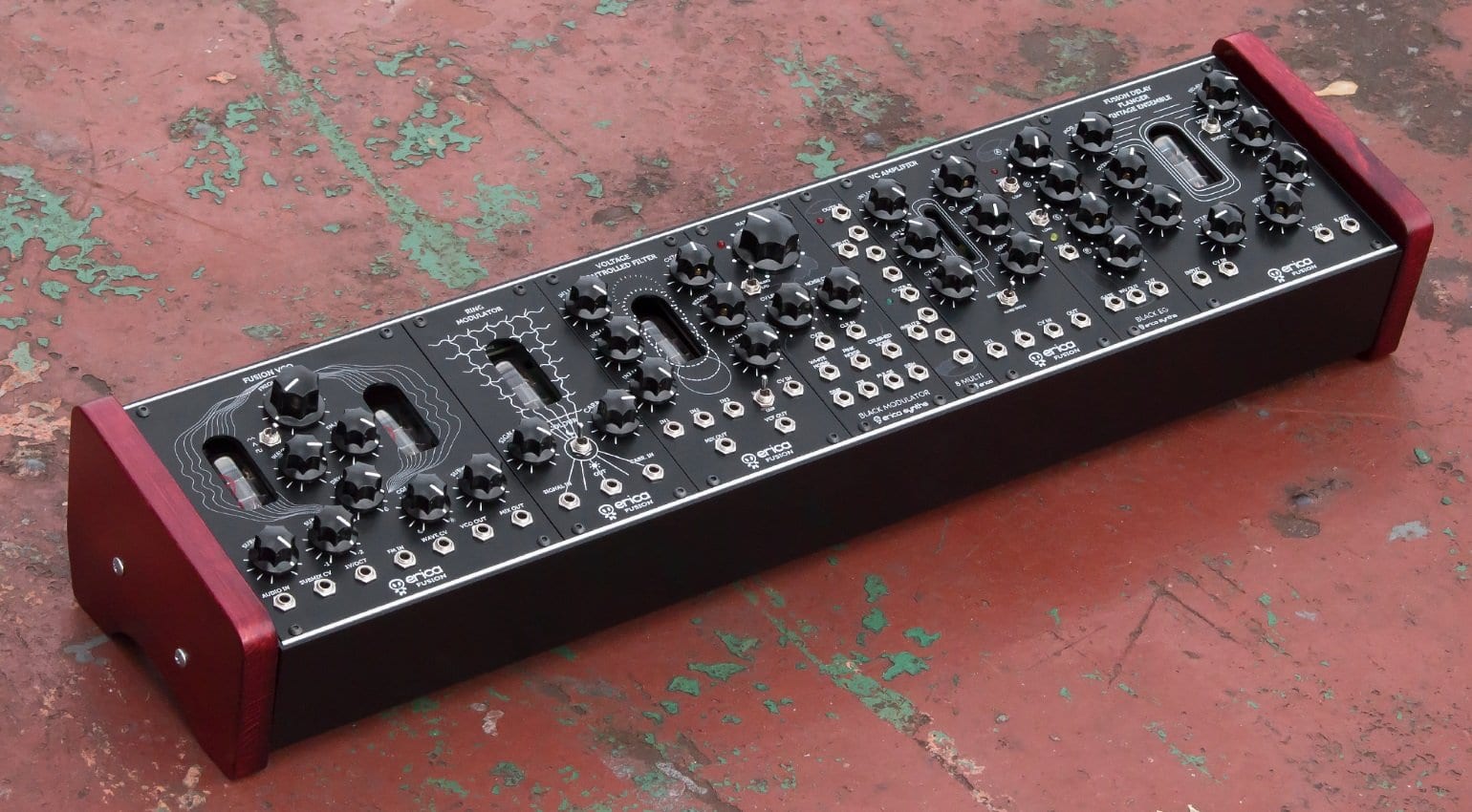 Erica Synths Fusion Drone: a roaring tube-based synth for modular rigs ...