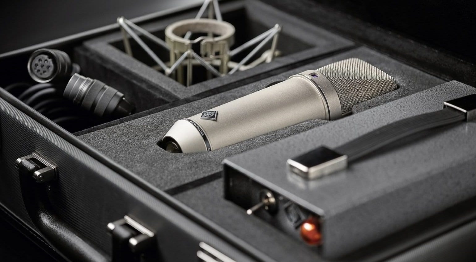 NAMM 2018: Neumann reissues its legendary U67 tube condenser microphone ...