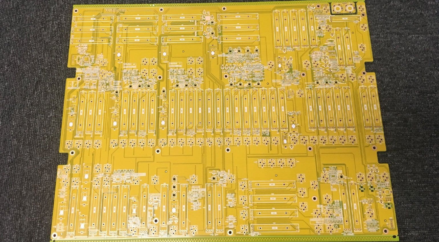 Behringer tease a Putney and an ARP 2600 and the Pro-1 is almost ready ...