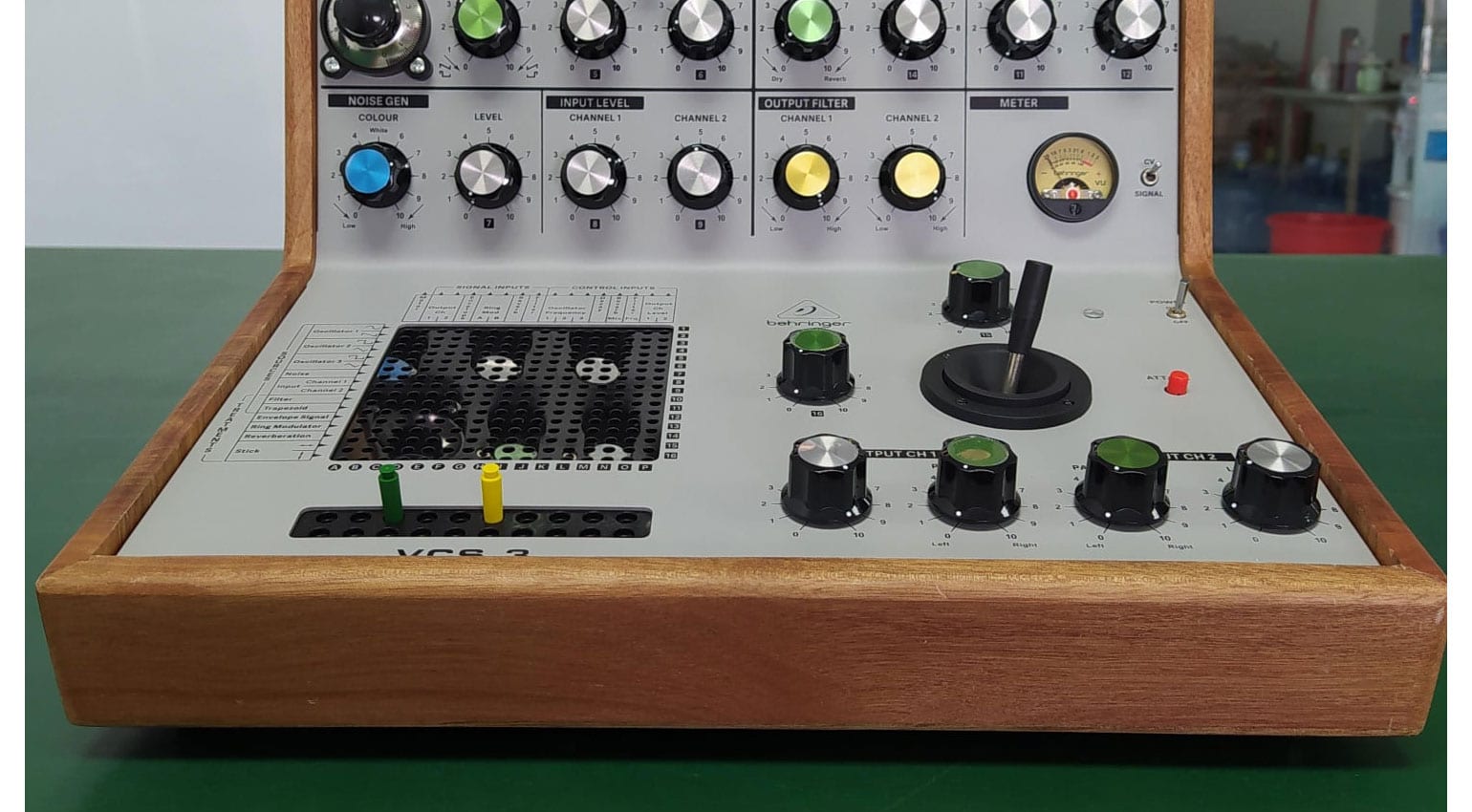 Behringer VCS3 Prototype - first photos - gearnews.com