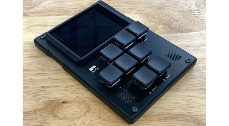 Dirtywave M8: Handheld synthesizer, sampler and tracker open for ...