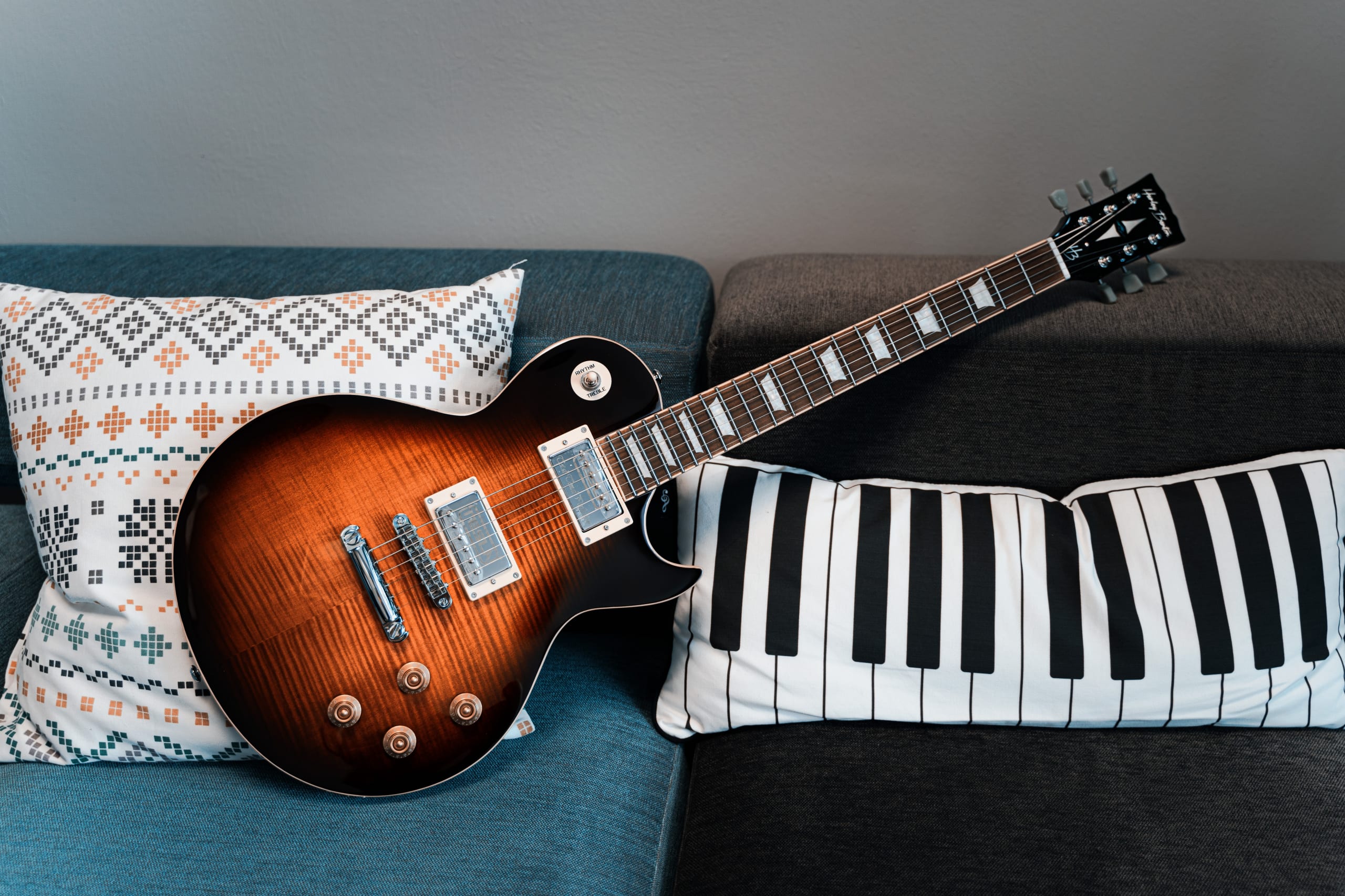 Harley Benton SC-550 II: Now upgraded and even more of a steal ...