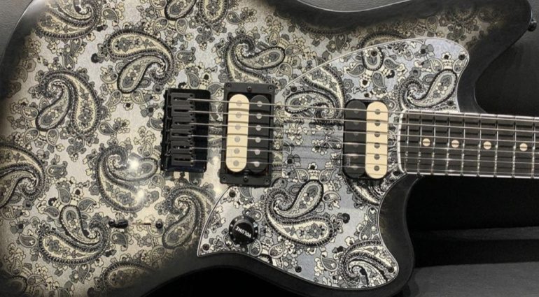 Jim Root shares Charvel Prototypes on Instagram - gearnews.com