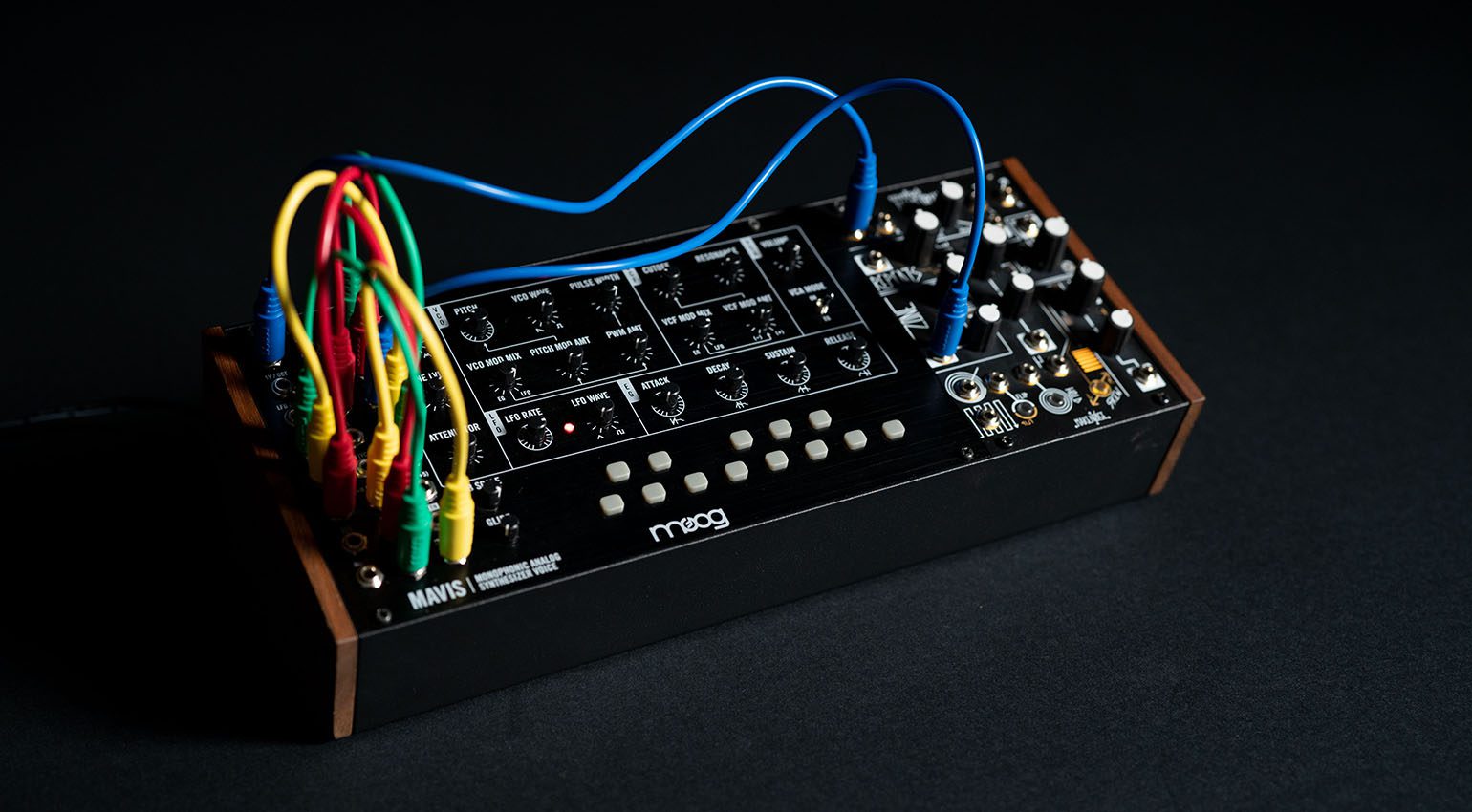 Moog releases powered Eurorack cases in 60 and 104 HP - gearnews.com